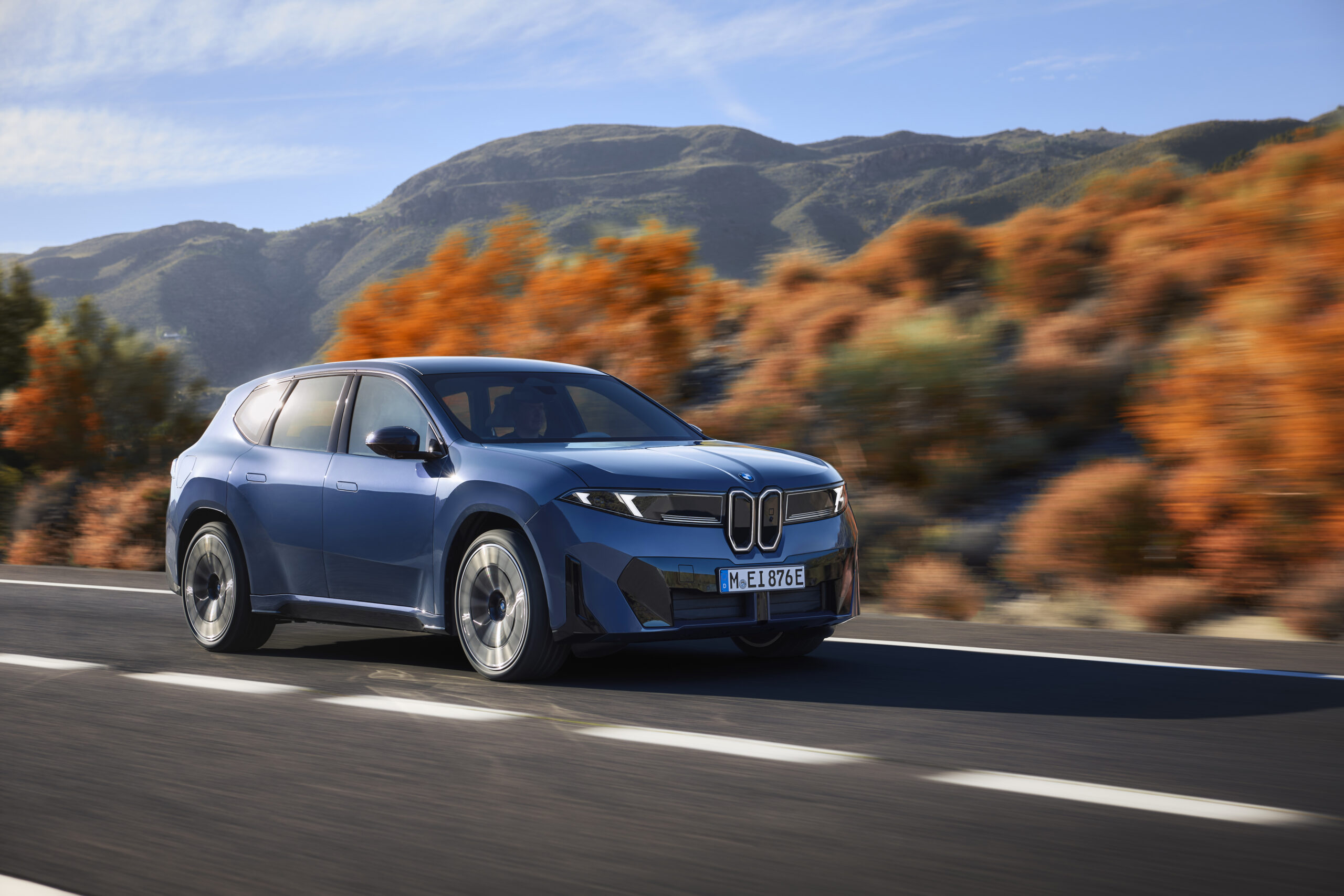 Predstavljen potpuno novi BMW IX3 Domet koji pomera granice i najnaprednije tehnologije ...